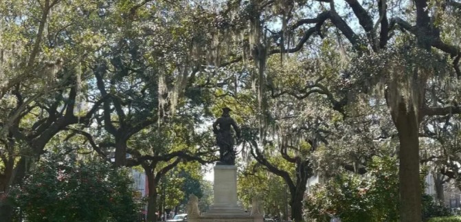 🪑 Chippewa Square | Savannah's Most Famous Bench by Roisin Finnerty ...